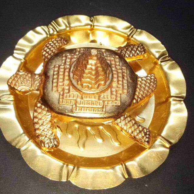 Double Fish Statue Jumping Over Dragon Gate | Divinity World